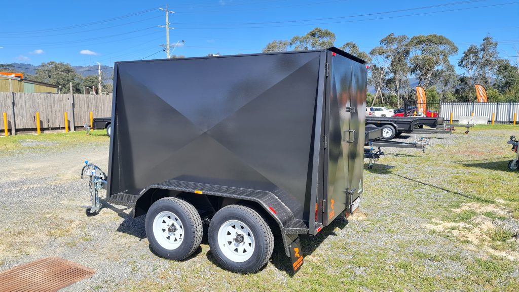 8x5 Enclosed Trailer | Roshar Trailers