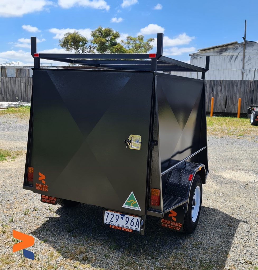 7x4 Enclosed Trailer - Roshar Trailers