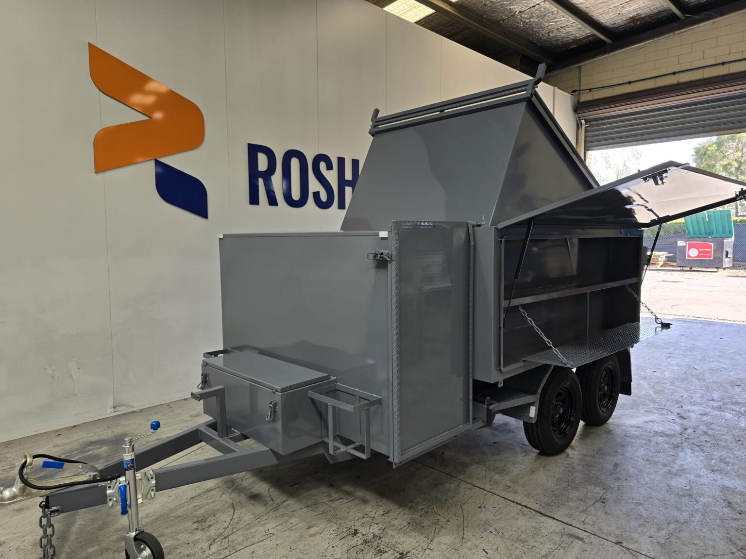 Fox Mowing Trailers | Tailored Lawn Maintenance Trailers